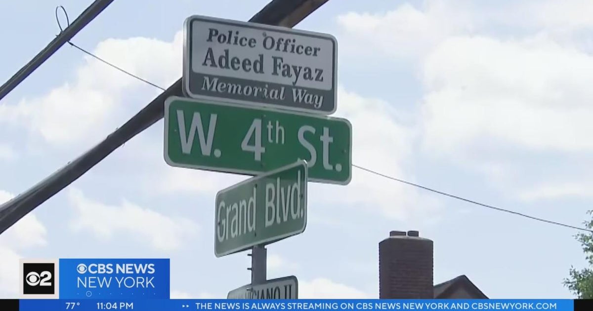 NYPD Officer Adeed Fayaz honored at street renaming ceremony - CBS New York