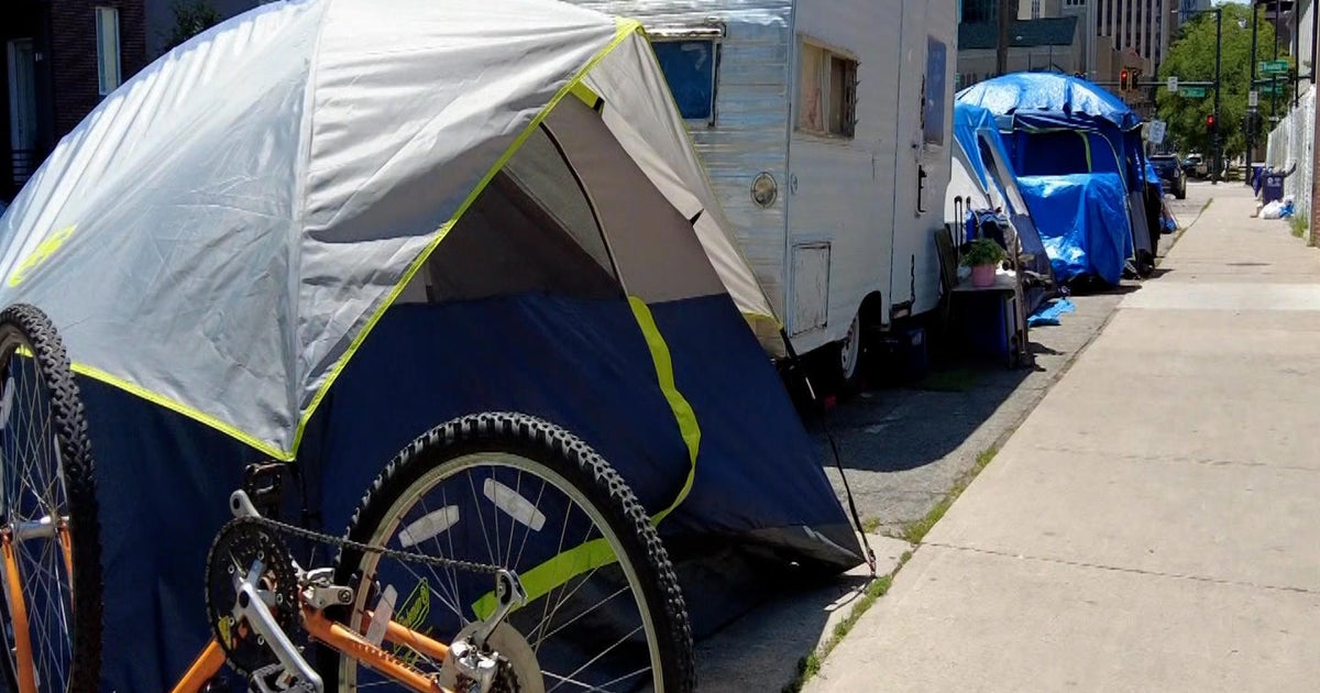 Advocates say unhoused people need trash service - CBS Colorado