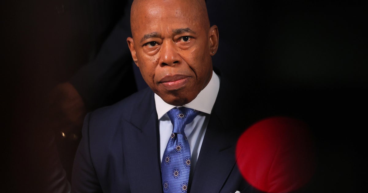 Mayor Eric Adams' election campaign announces its own investigation ...