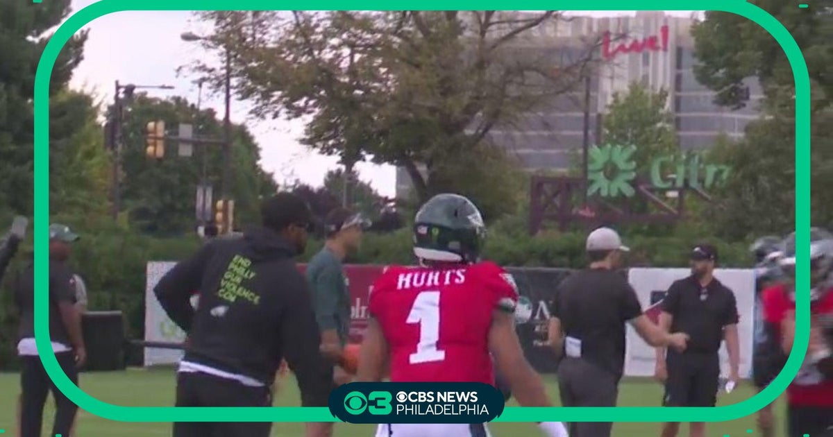 Eagles make a couple roster moves as training camp continues - CBS ...