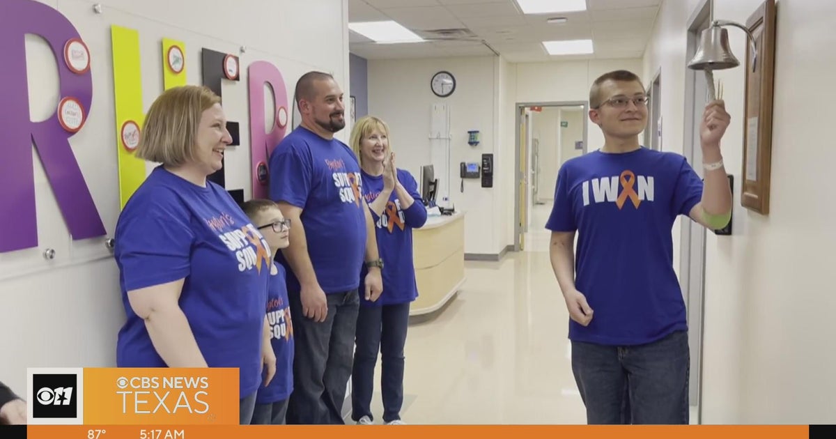 Forney ISD student celebrates being cancer free - CBS Texas