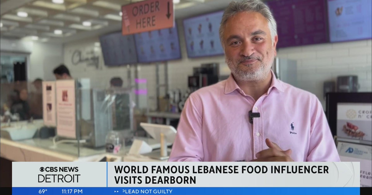 World-famous Lebanese foodie Anthony Rahayel tours Dearborn for first ...