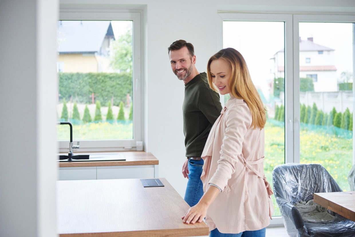 Should you buy your dream home in today's rate environment? - CBS News
