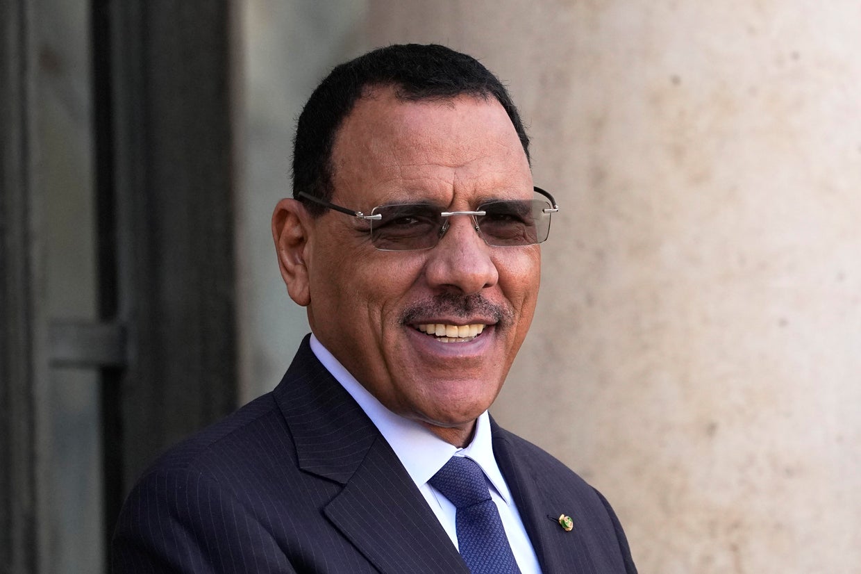Niger coup leaders say they'll prosecute President Bazoum for "high ...
