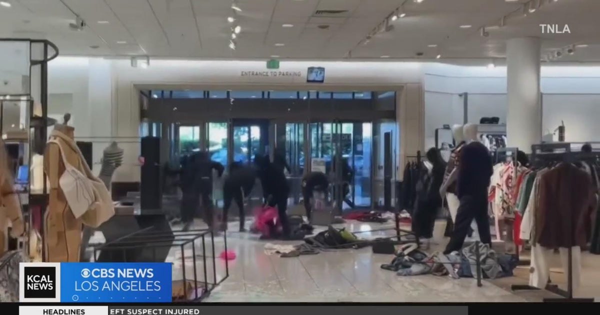 LA District Attorney Gascon discusses Canoga Park smash-and-grab ...