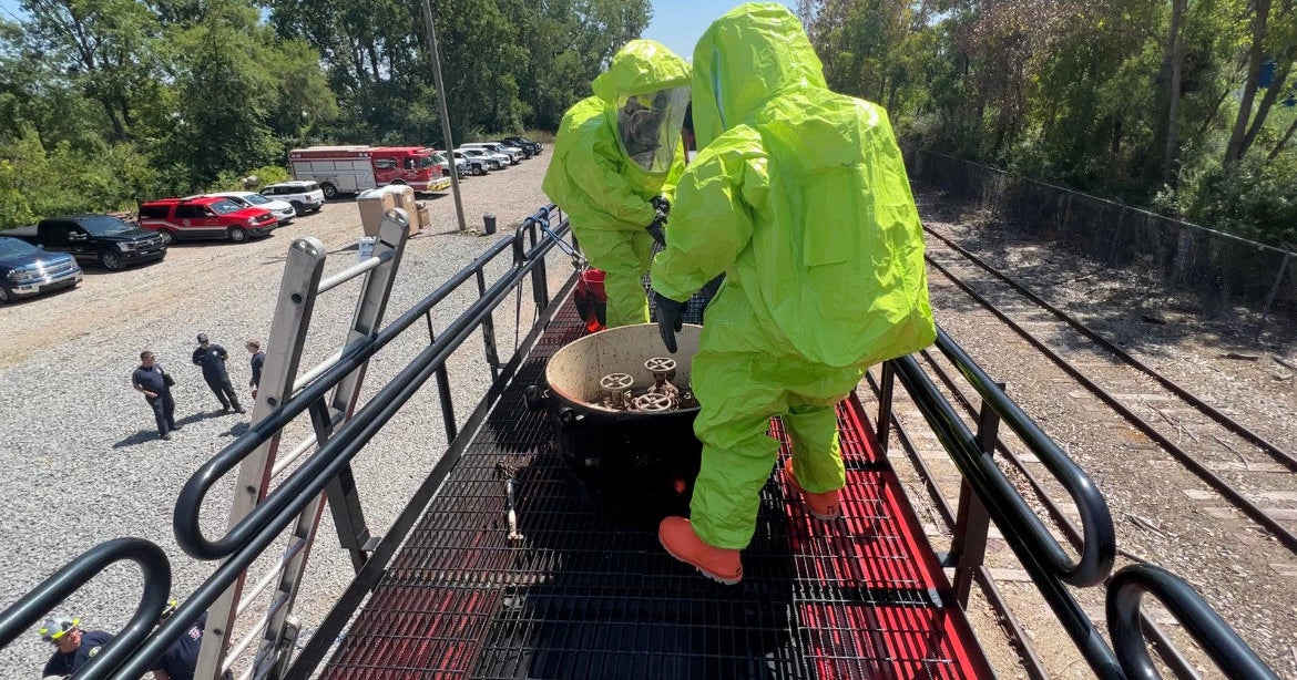 Norfolk Southern and Michigan first responders practice for large-scale ...