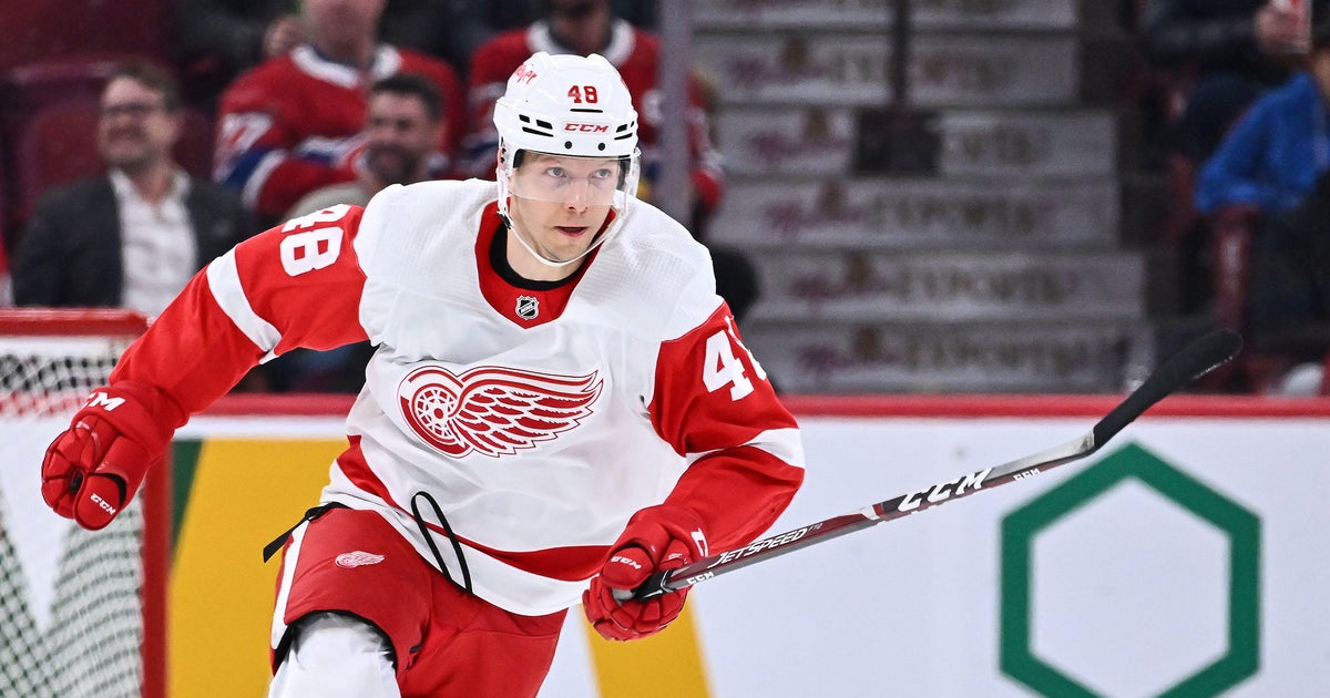 Bruins sign Alex Chiasson to a professional tryout agreement - CBS Boston