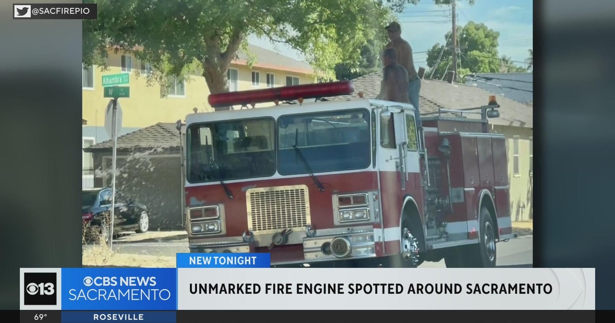 Unmarked fire engine not affiliated with Sacramento Fire seen flowing ...
