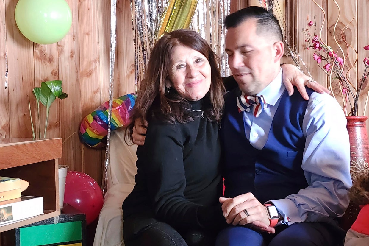 Son stolen at birth hugs his mother for first time in 42 years after ...