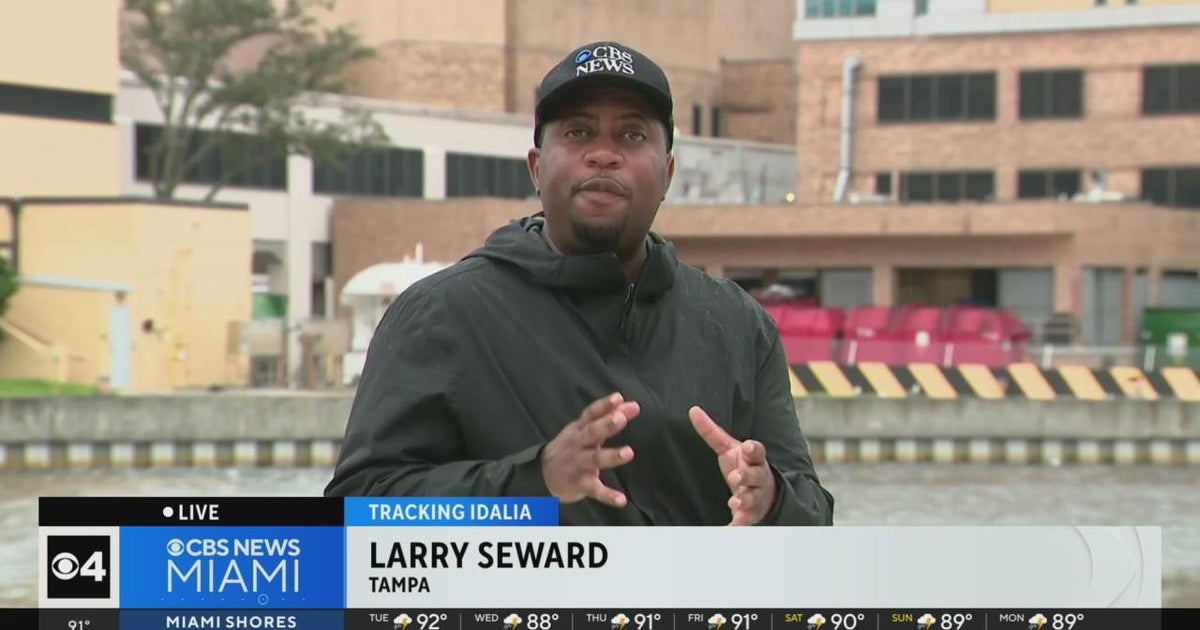 Tracking Hurricane Idalia: Live Report from Tampa Bay - CBS Miami