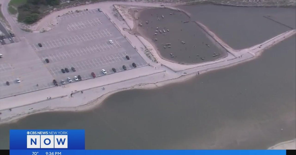 Flooding closes Long Island beaches - CBS New York