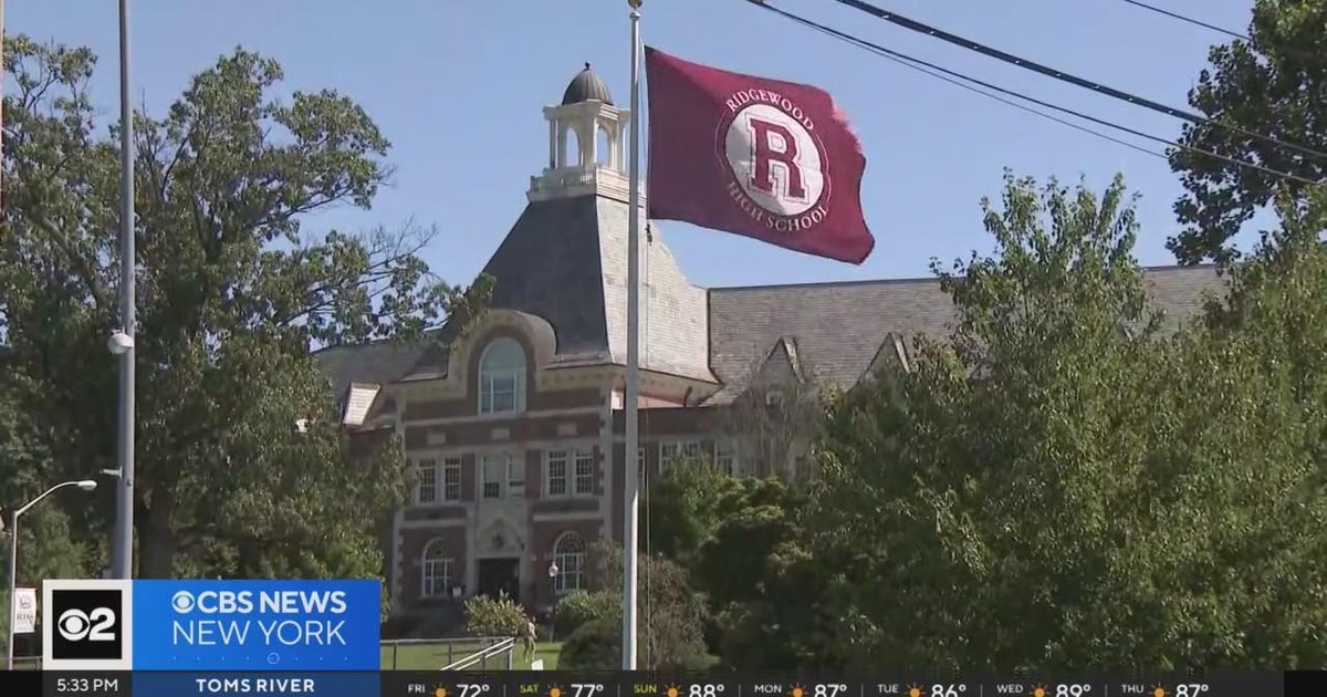Ridgewood High School enacts later start time for students - CBS New York