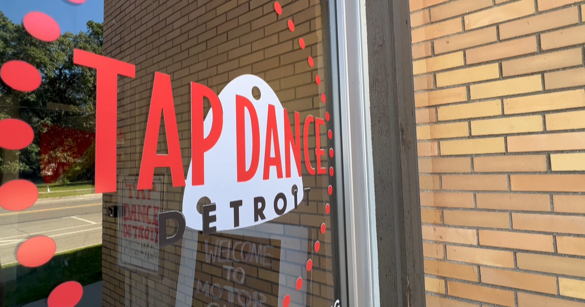 Former Rockette uses Ferndale dance studio to share talents with Metro ...