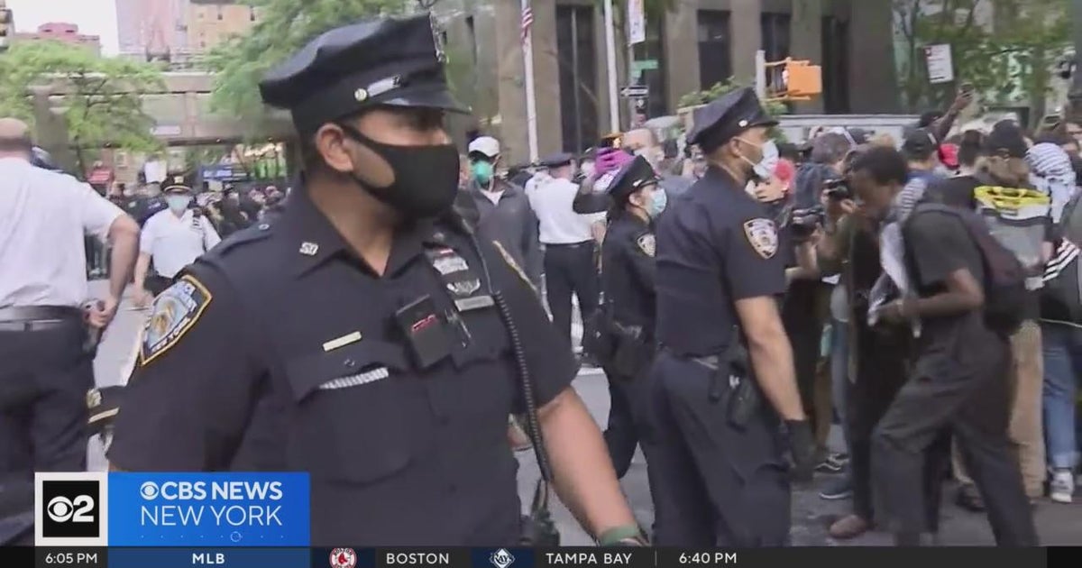 NYPD announces landmark agreement on protest response reform - CBS New York