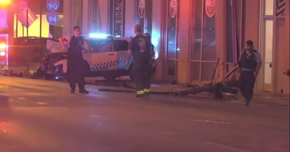 Crash involving Chicago police vehicle downs pole into building - CBS ...