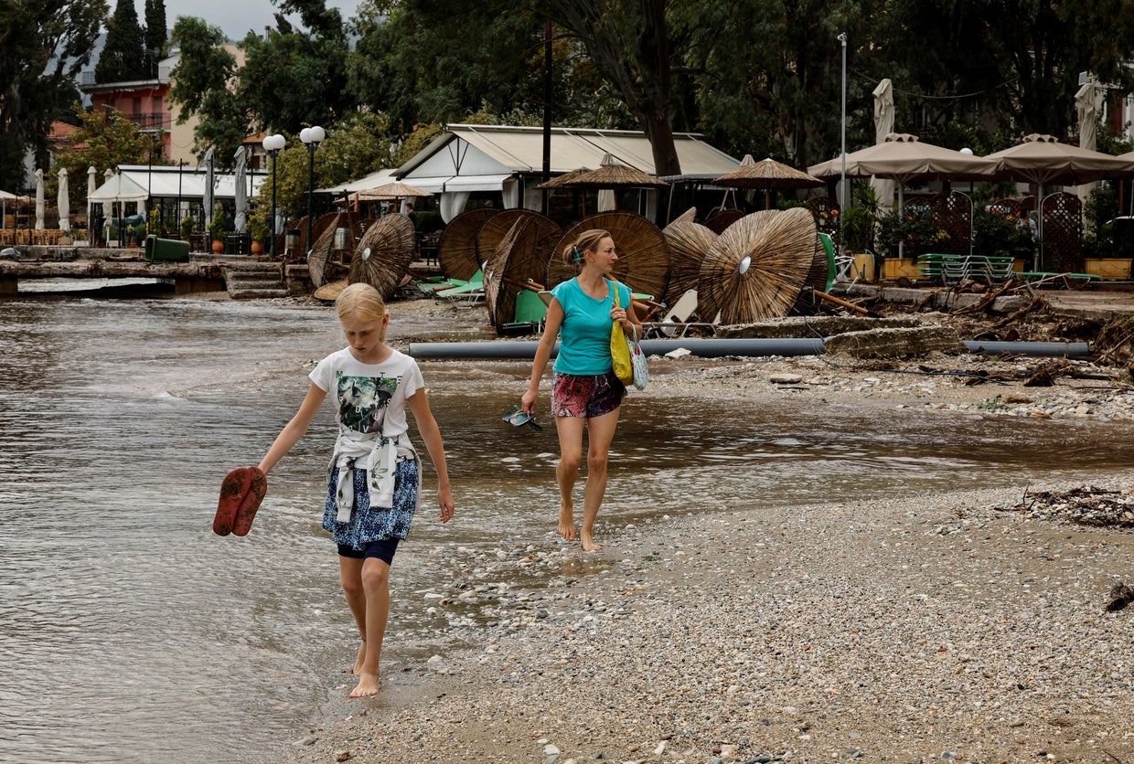 Flooding in Greece and neighboring nations leaves 14 dead, but 800 ...