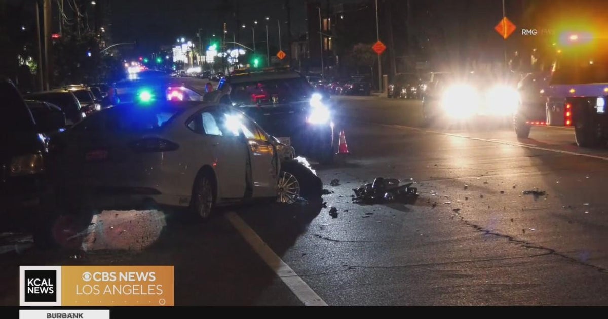 Hit-and-run driver kills 87-year-old grandmother in Sylmar - CBS Los ...