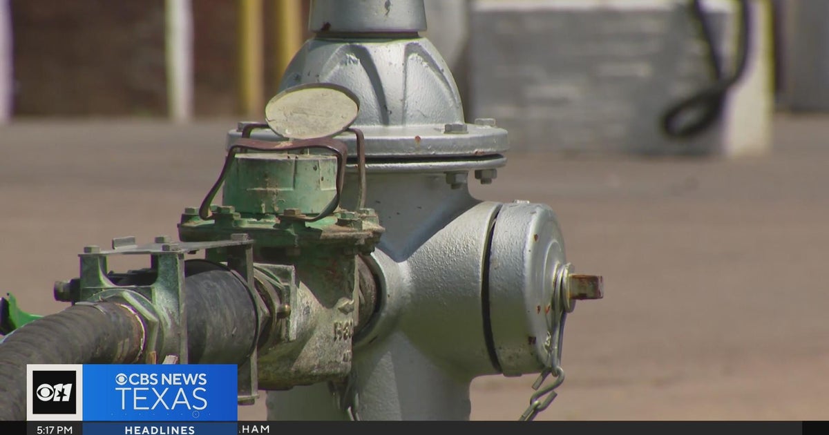 Fort Worth Fire Department told hydrants were "out of service" while ...