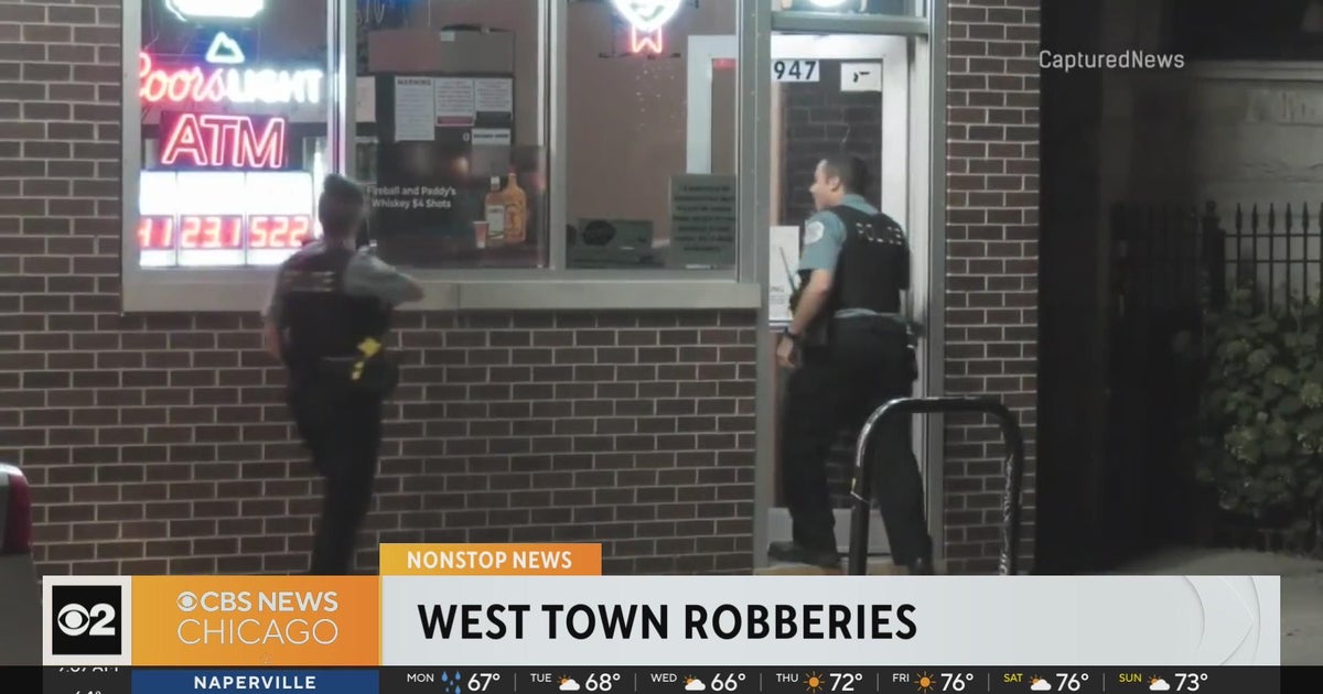 West Town Robberies Bar Liquor Stores Pedestrians Held Up Cbs Chicago