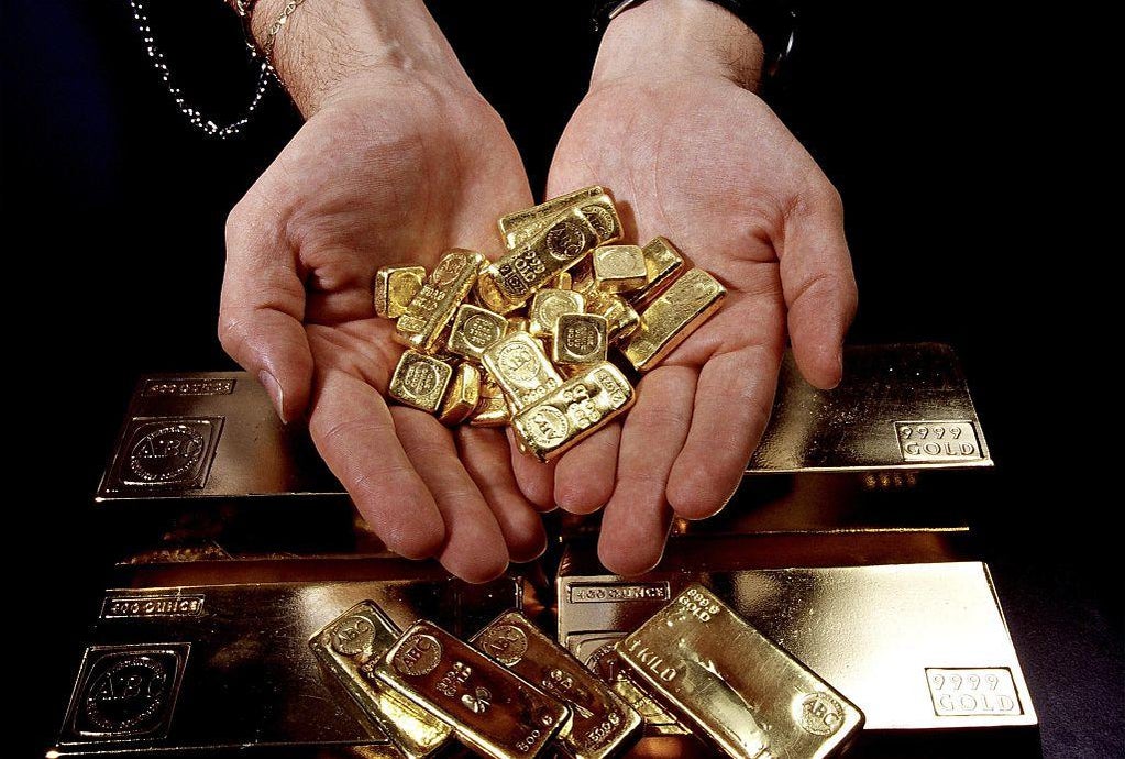 Investing in gold bars and coins? Here's how to tell if they're real. - CBS News