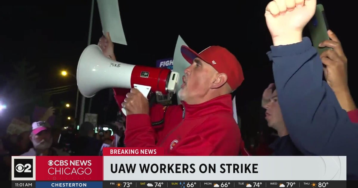 UAW workers on strike - CBS Chicago