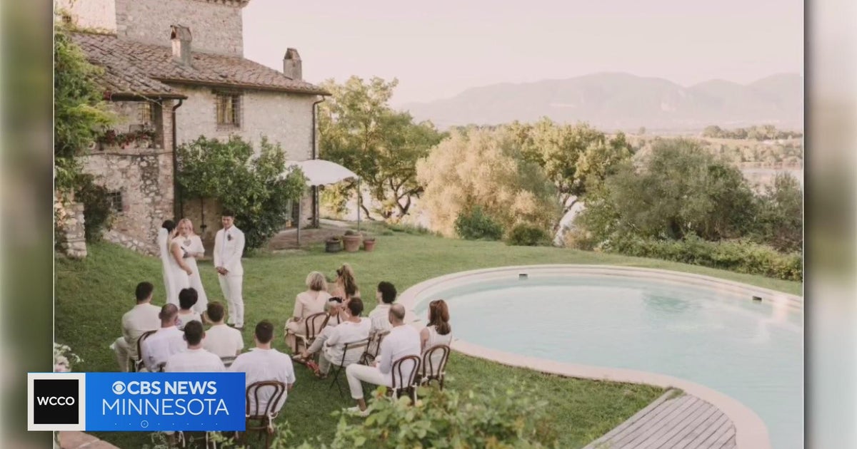 Erin and Jeff dish on their (separate) weddings - CBS Minnesota