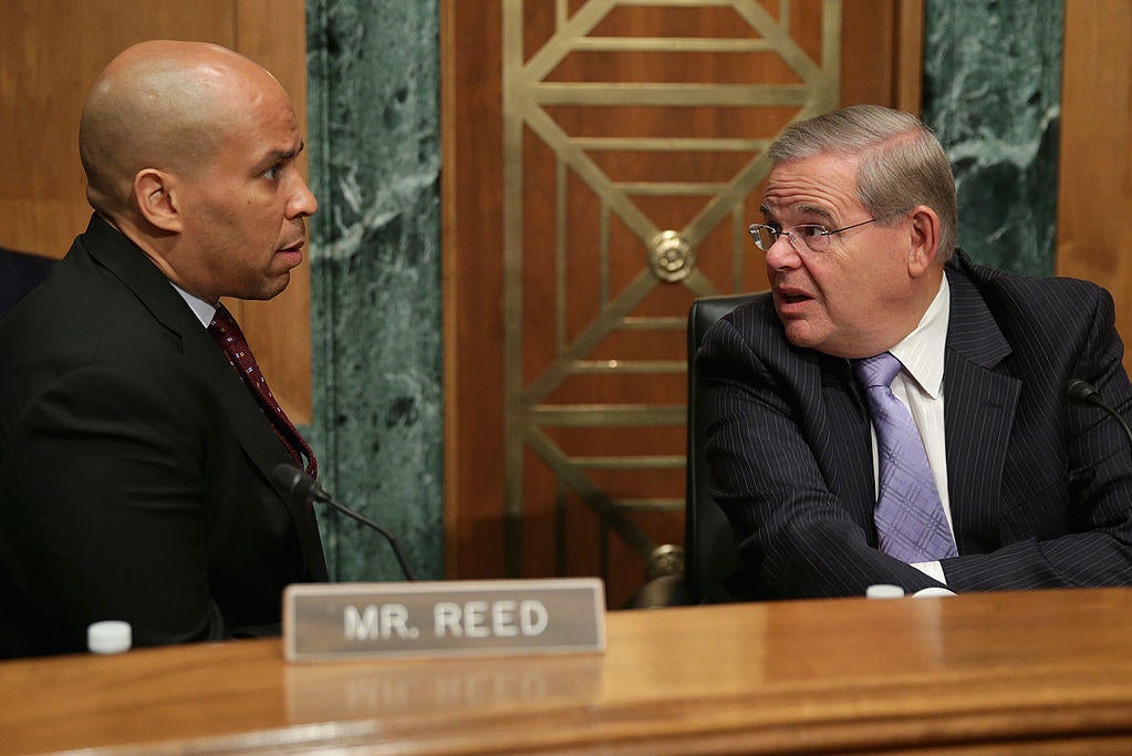 Sen. Cory Booker calls on Menendez to resign, joining growing list of Senate Democrats - CBS News