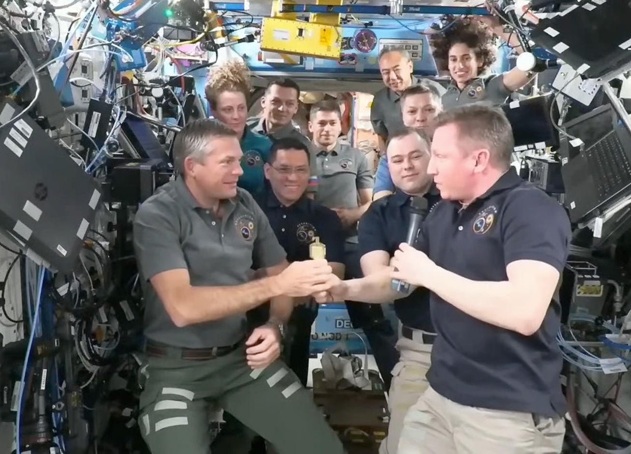NASA astronaut Frank Rubio, two cosmonauts return to Earth after U.S ...