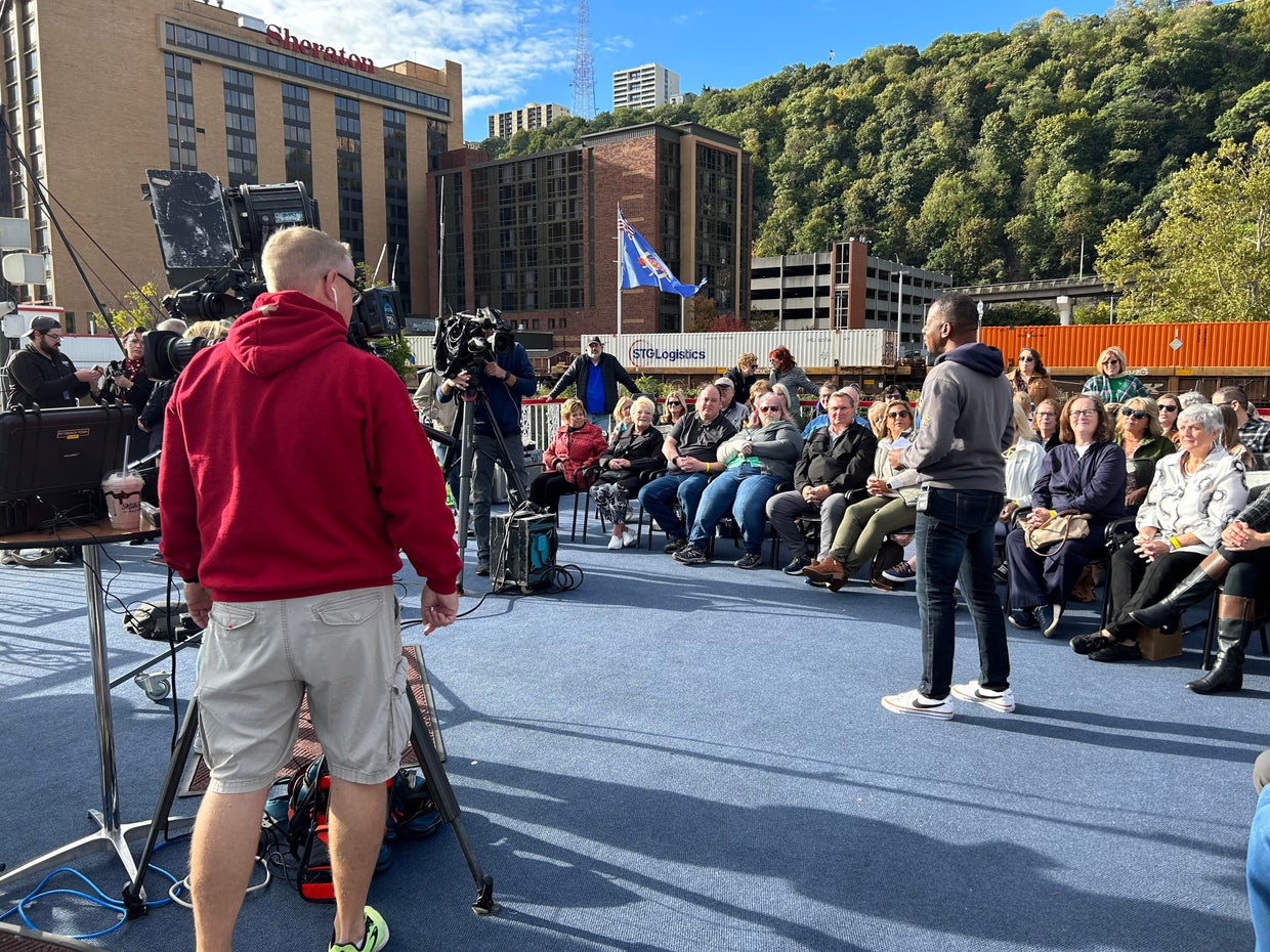 A dancing turkey, milkshakes and more highlight the 2nd PTL Gateway ...