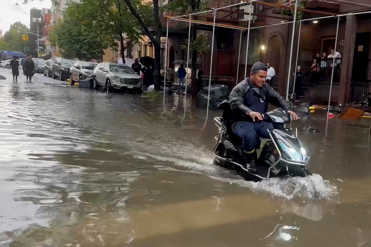 Flooding leaves parts of New York City underwater