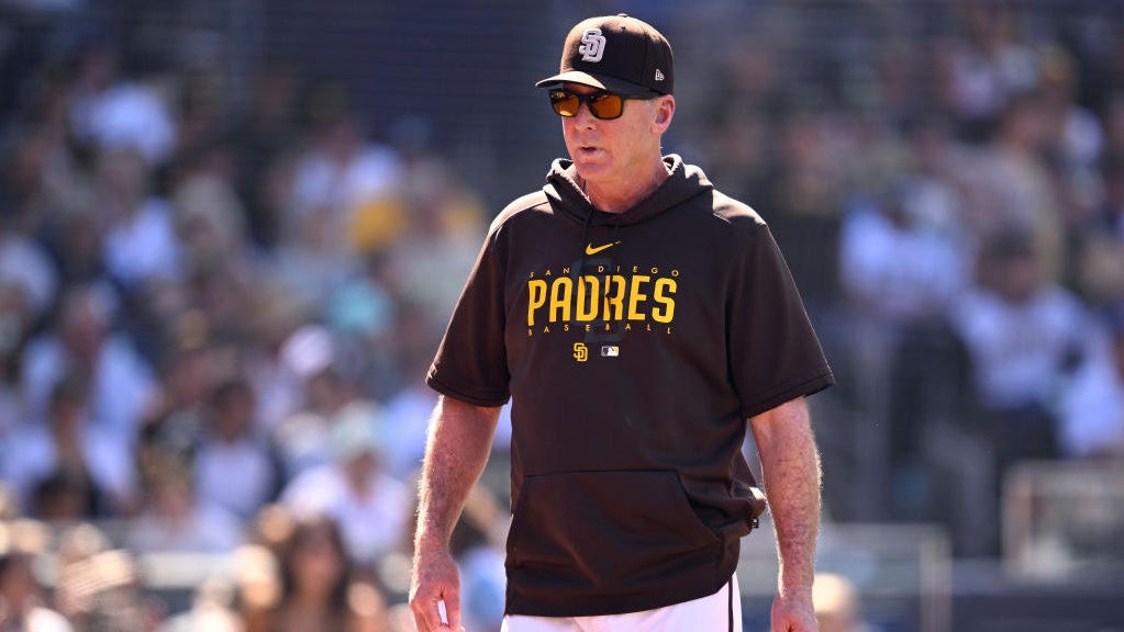 Bob Melvin appears safe with Padres as Giants seek new manager - CBS ...