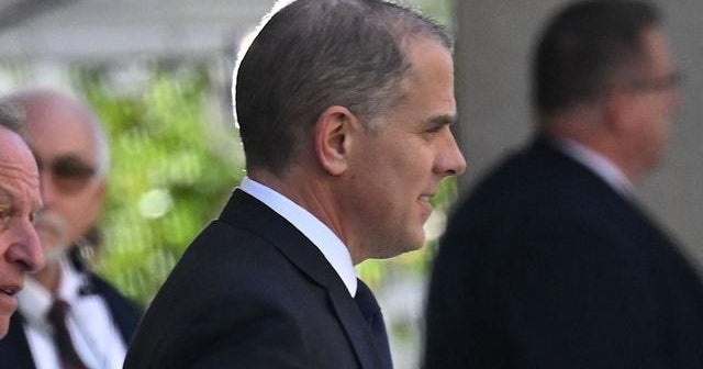 Hunter Biden pleads not guilty to federal gun charges at arraignment - CBS News