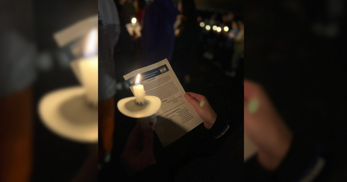 Baltimore-area teens hold candlelight vigil to show solidarity with ...