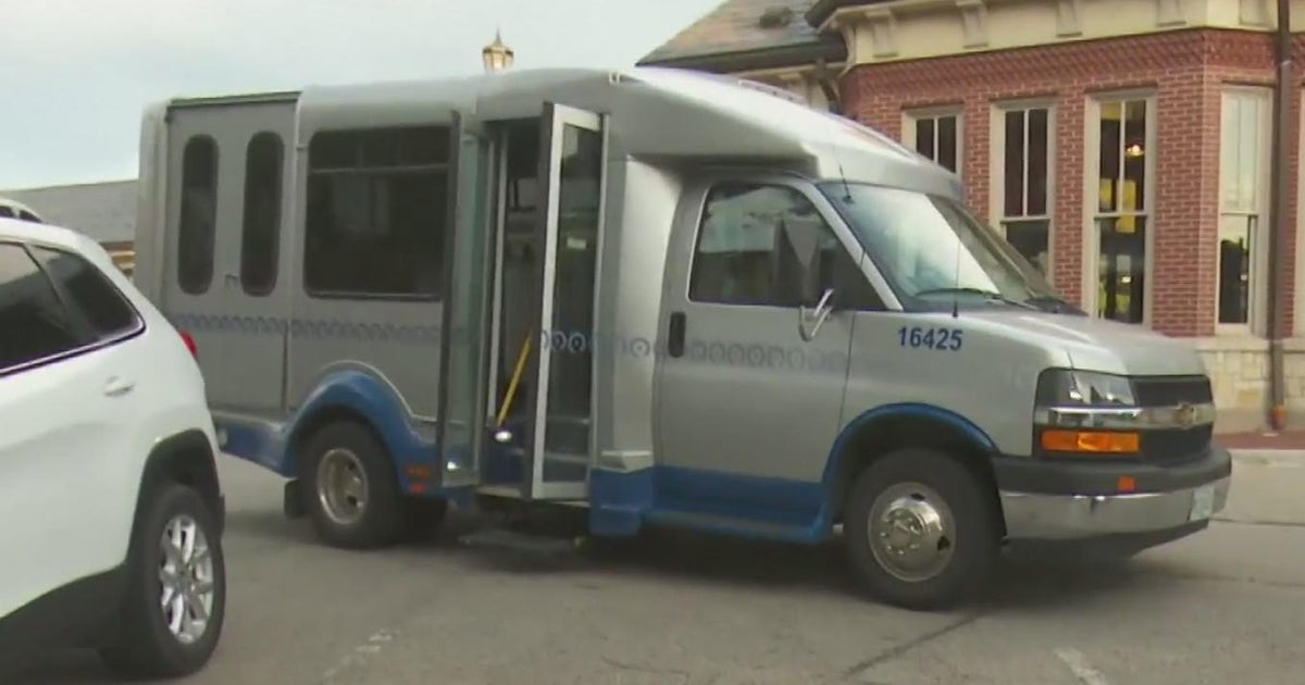 Pace invites public to comment on proposed 2024 budget - CBS Chicago