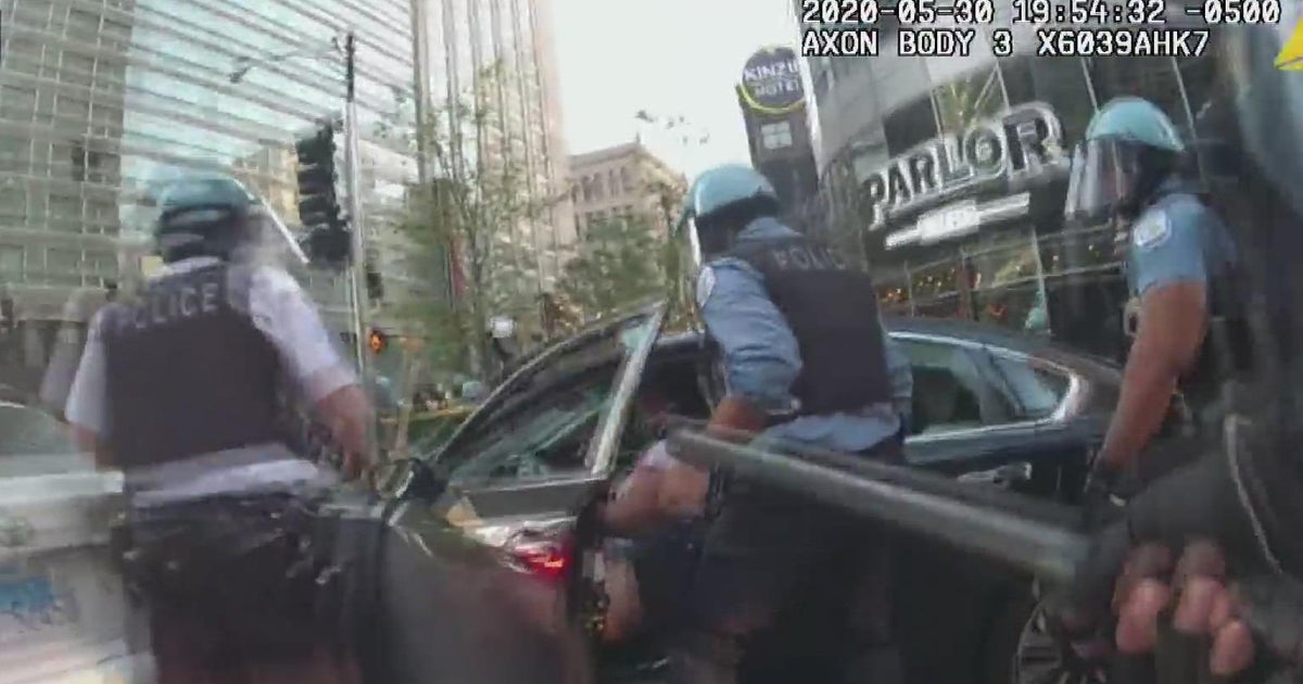 Chicago police officer should keep his job after 2020 alleged ...