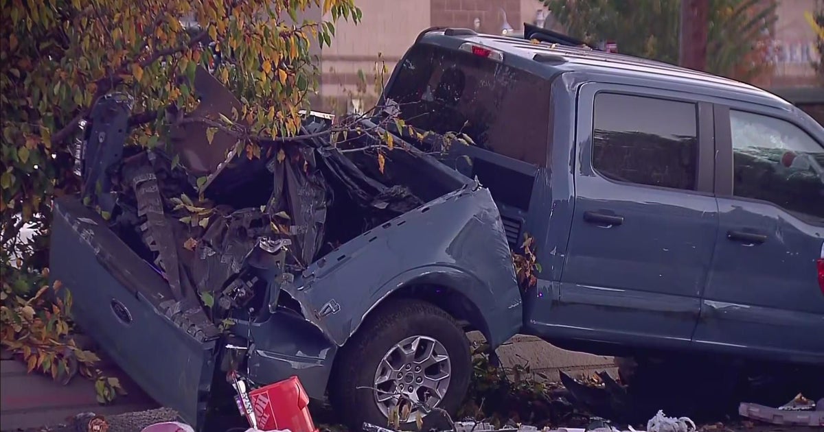 5 people hurt in Aurora multi-car crash on Colfax Avenue near ...