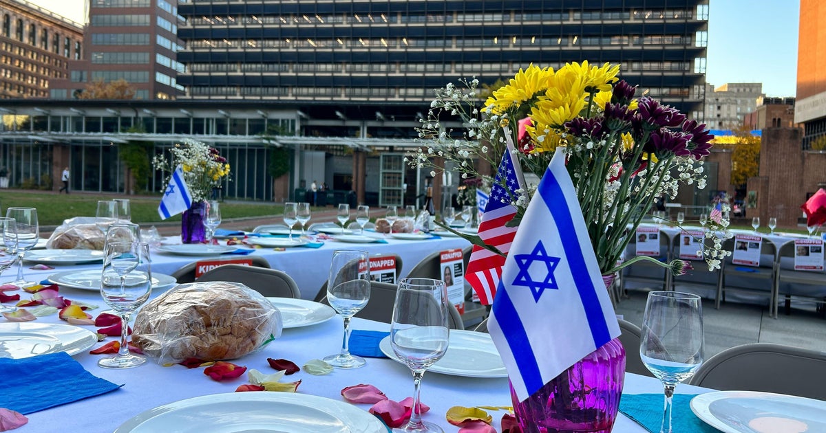 Empty Shabbat table at Independence Mall honors Israeli hostages - CBS ...