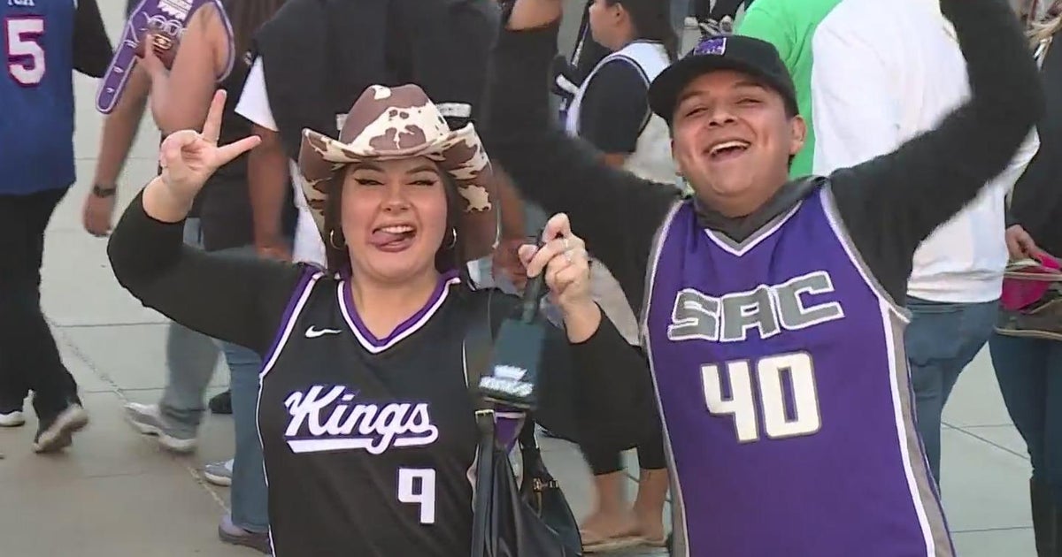 Sacramento Kings fans at home opener eager for another winning season - CBS Sacramento