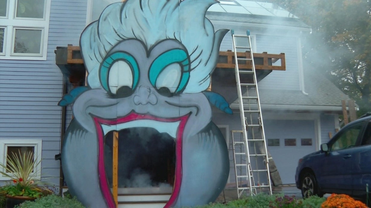 Elaborate Halloween display created by twins draws crowds in Concord ...