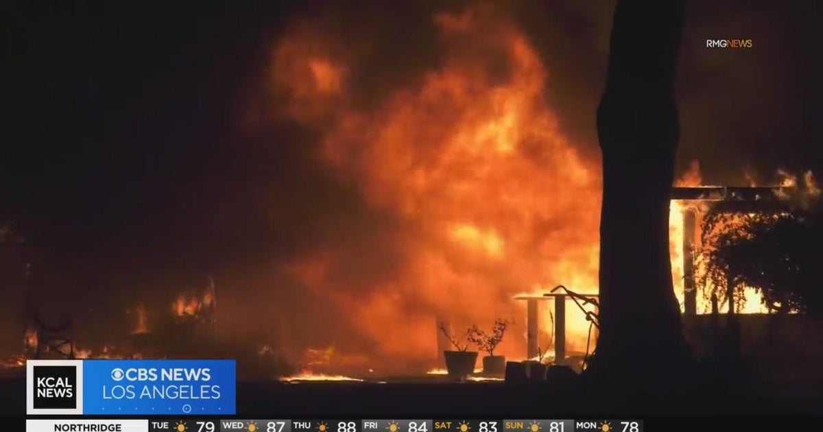 2,000+ acre fire continues to burn in Riverside County, forcing ...