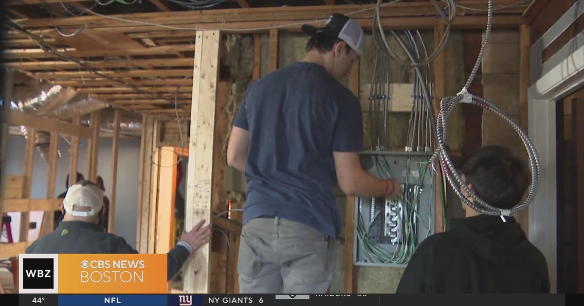 Northeast Metro Tech students help renovate Melrose fire station - CBS ...
