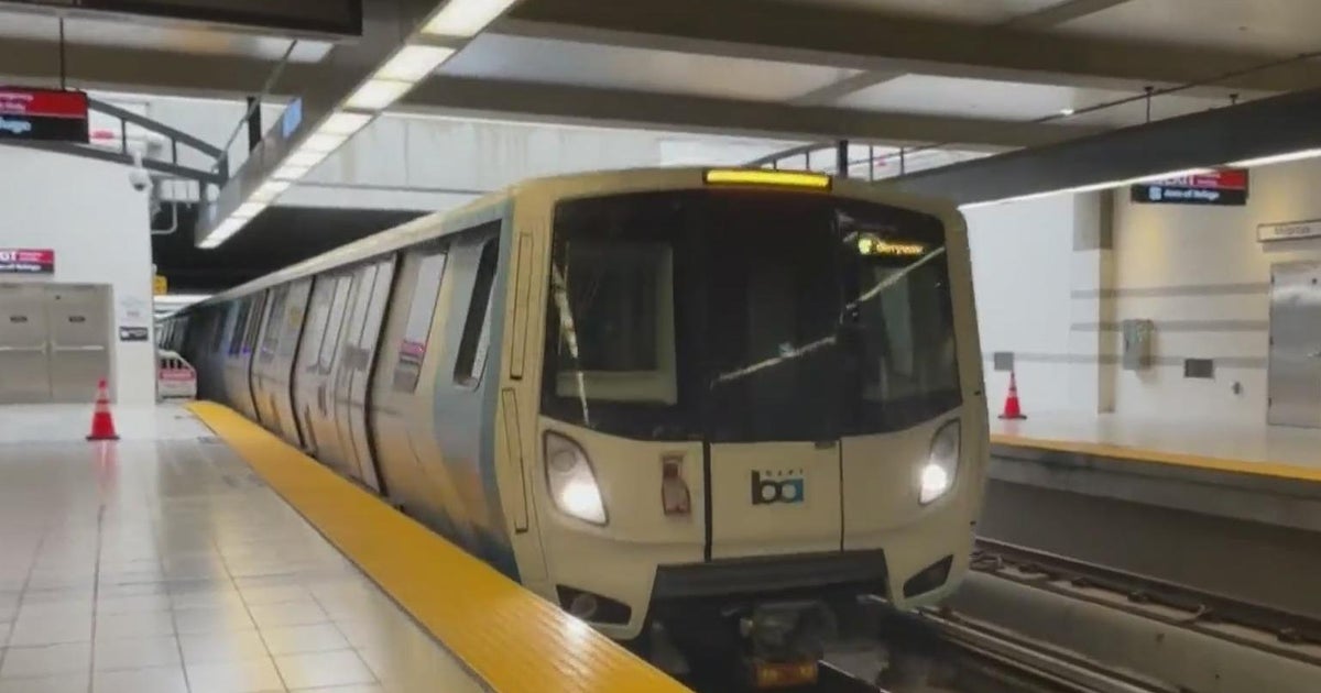 Regular BART passengers looking beyond current problems toward better future - CBS San Francisco