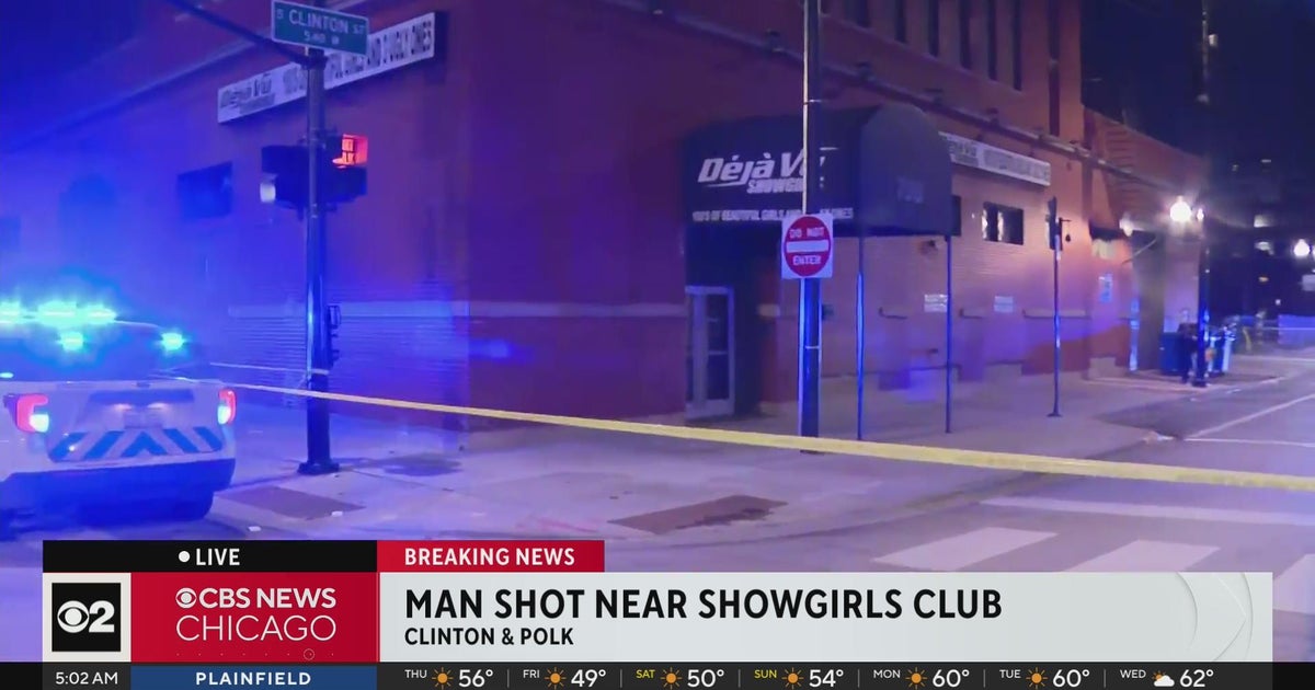 Man shot outside adult entertainment venue in Chicago - CBS Chicago