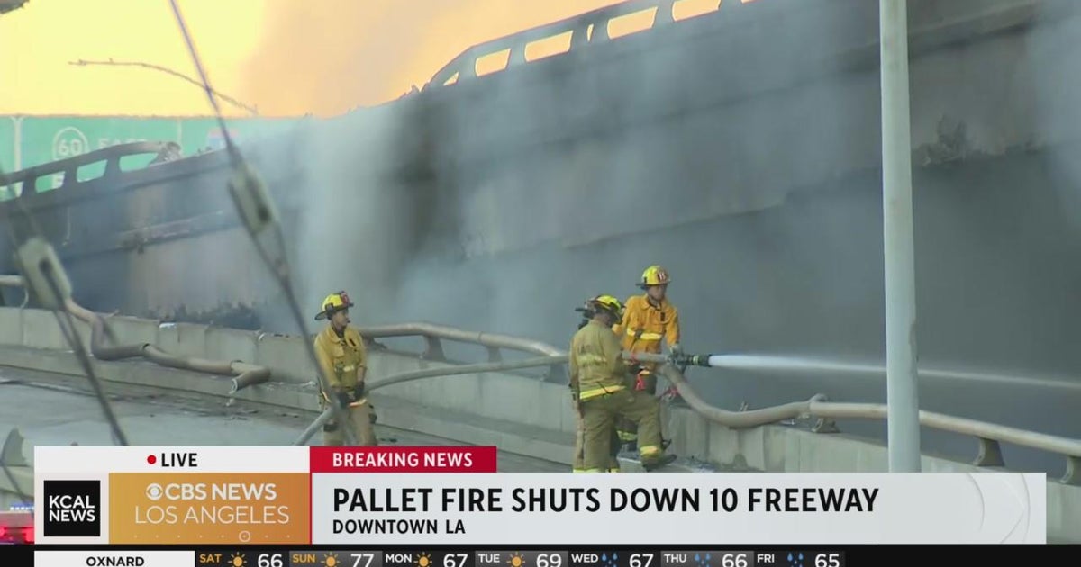 Massive downtown LA pallet fire shuts down10 Freeway - CBS Los Angeles