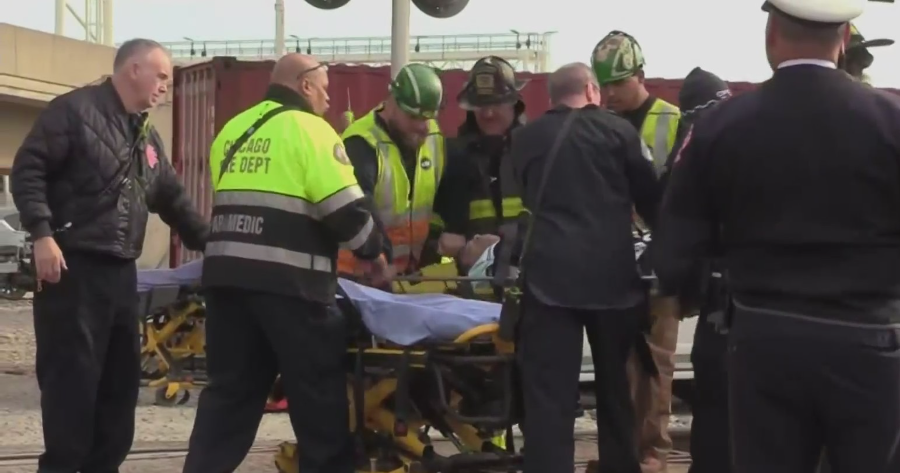 First lawsuit filed by passenger injured in CTA train crash - CBS Chicago