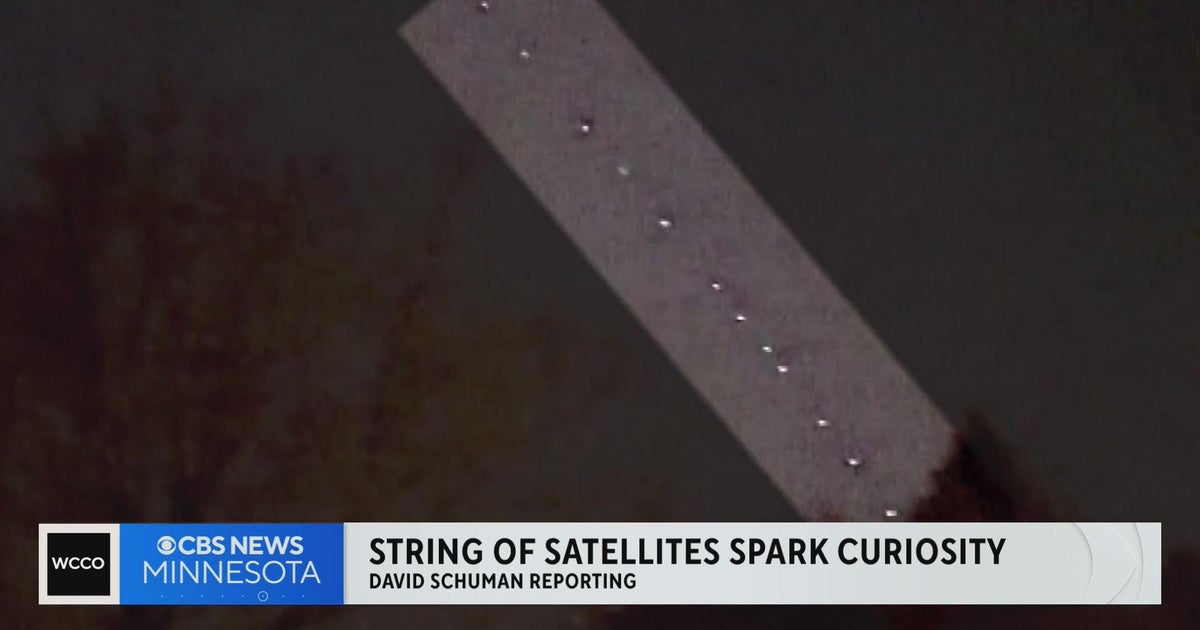 Strange string of lights spotted in sky above metro - CBS Minnesota