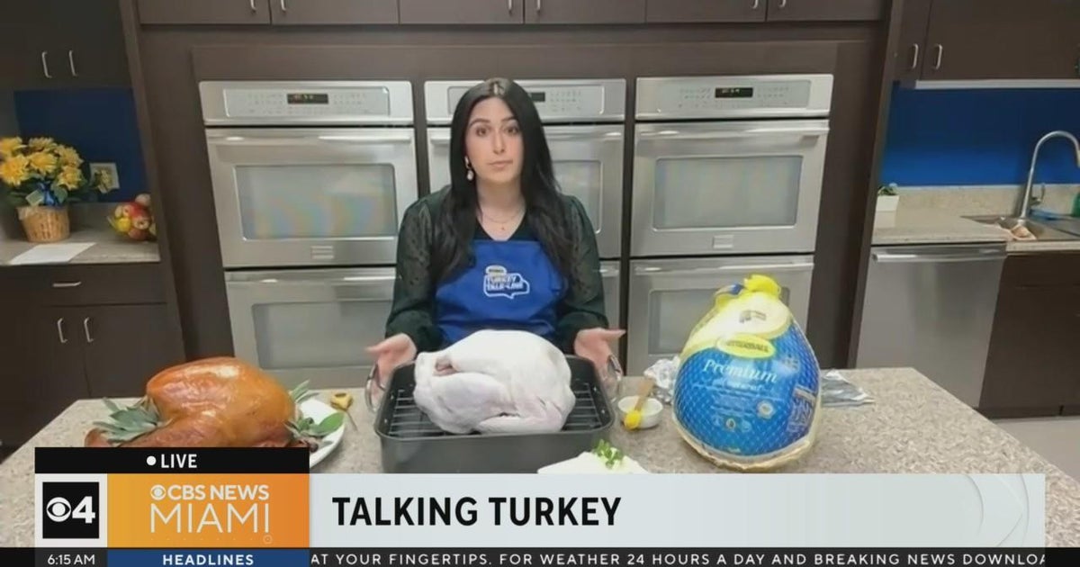 How to cook a turkey like a pro for Thanksgiving - CBS Miami