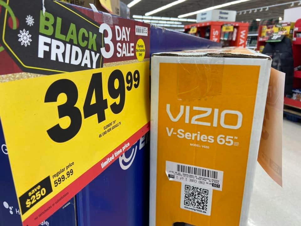 Shoppers take to the stores on Black Friday in Metro Detroit - CBS Detroit