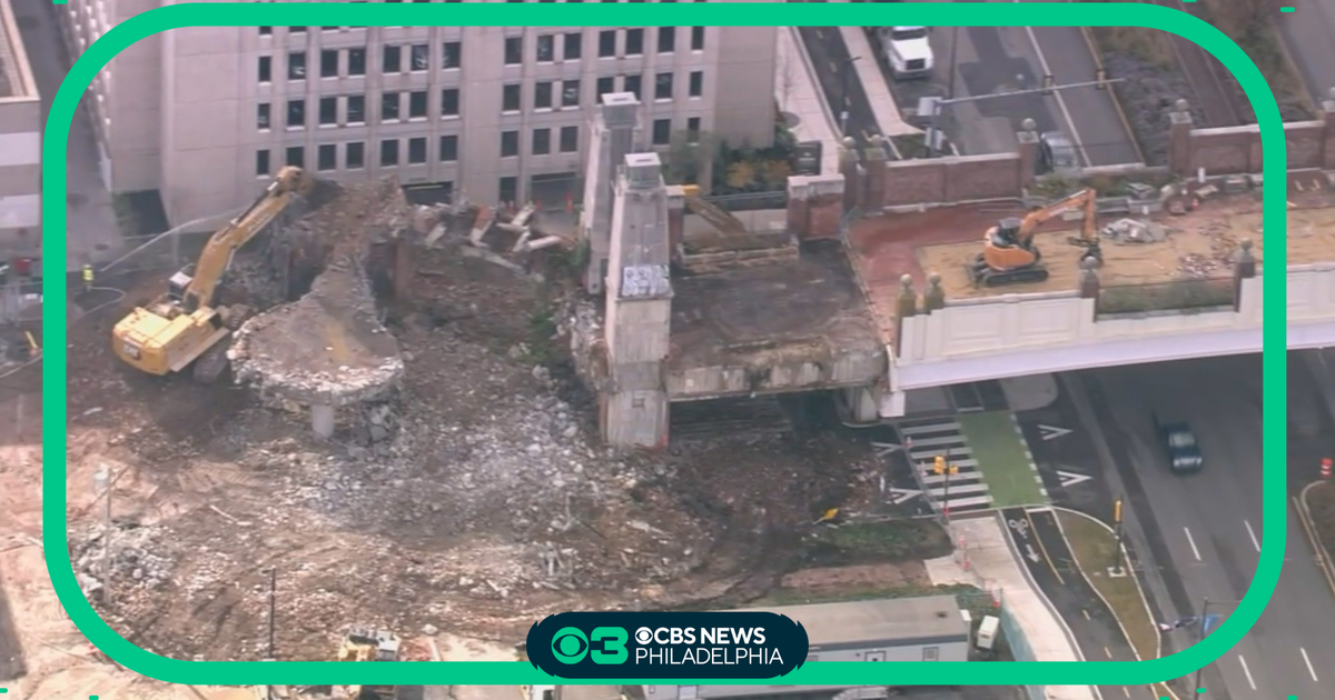 Demolition begins on Walnut Street pedestrian bridge over I-95 in ...