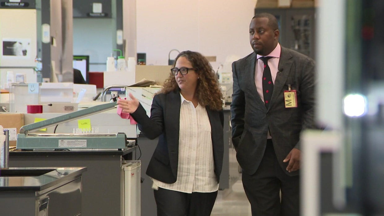 DEA lab chemists seeing new trend: Drugs, fake prescription pills more ...
